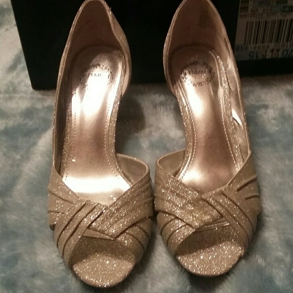 I.Miller | Shoes | Womens Sparkly Champagne Dress Shoes | Poshmark